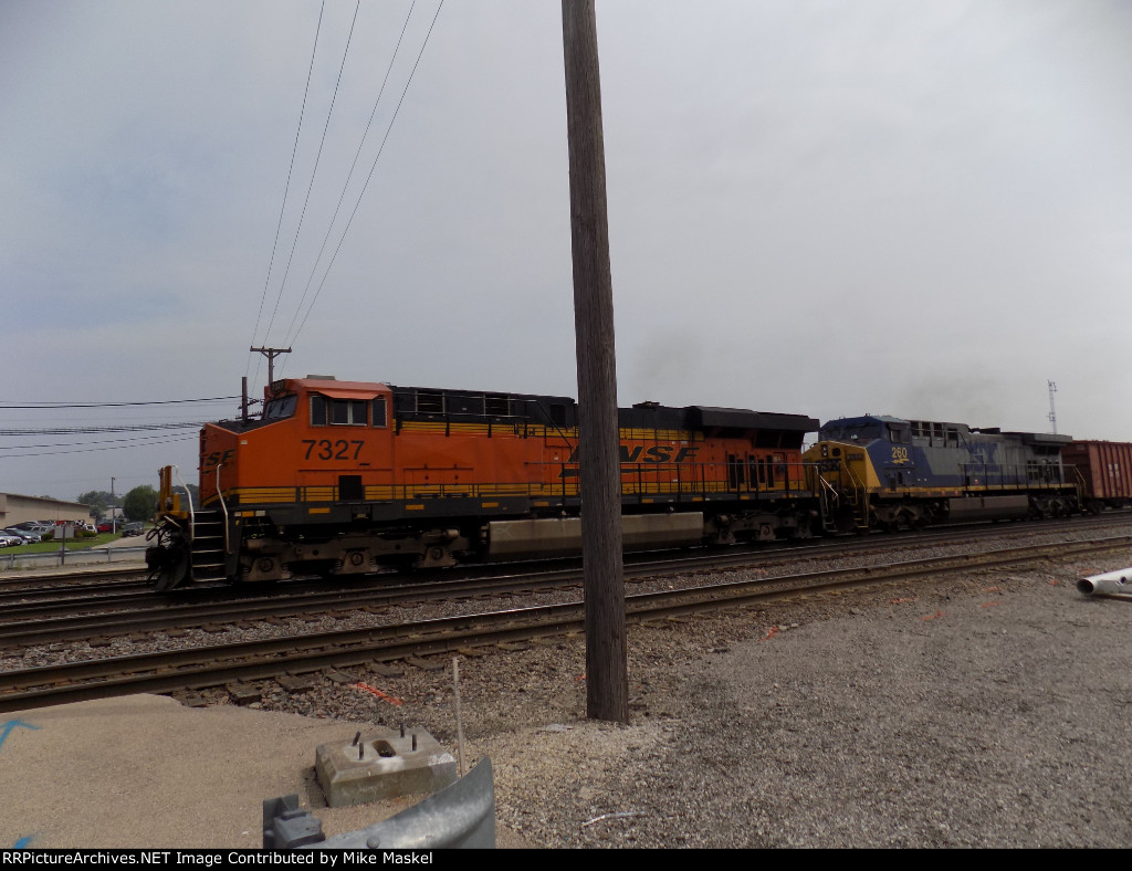 BNSF 7327